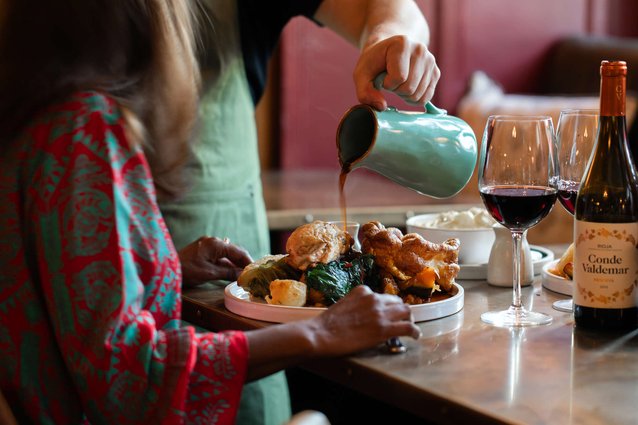 The Bell Fetcham | Serving hearty British food and a wide variety of drinks